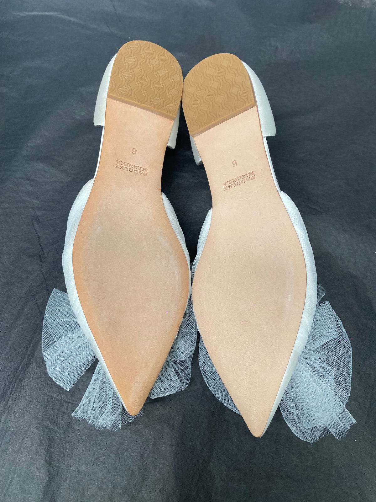 Badgley Mischka - Pointed Toe Flats With Tulle Bow - White – The White ...